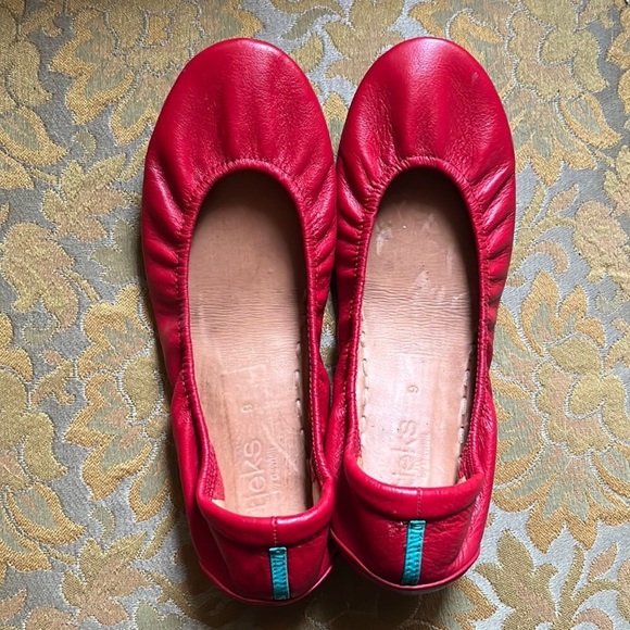 Tieks | Shoes | Tieks Euc Red Leather Ballet Flats With Aqua Soles Size 9 | Poshmark